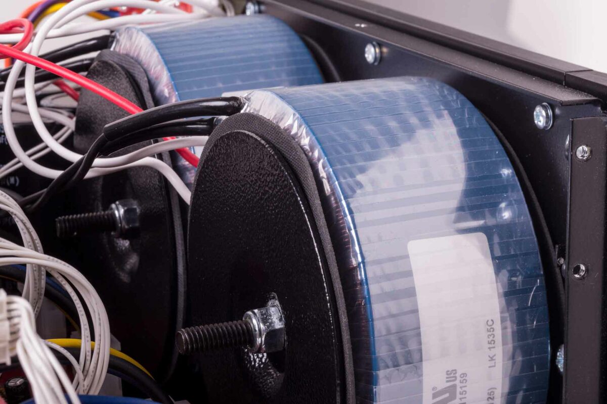 Anthem MCA 225 Generation 2 Power Amp Reviewed