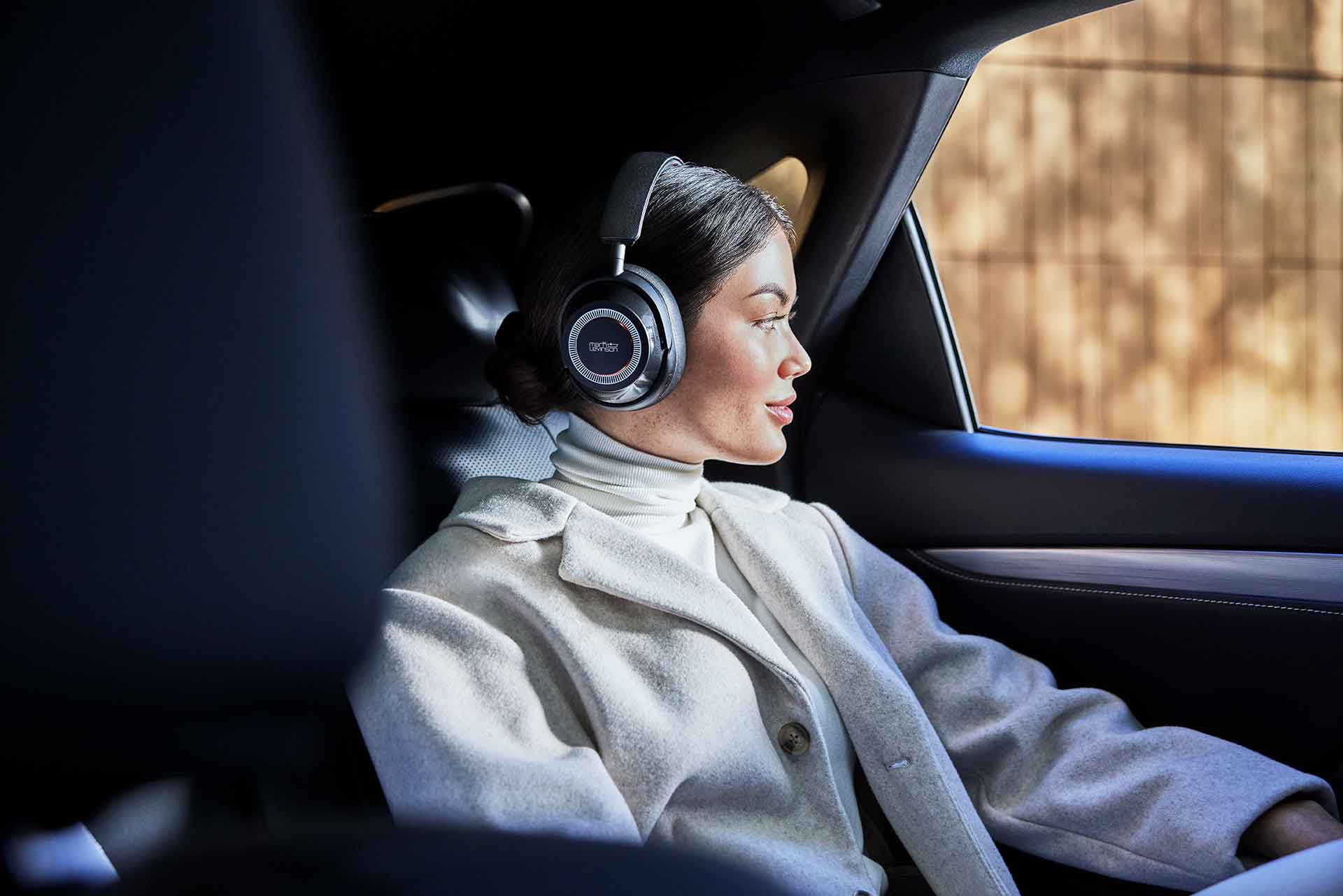 Mark Levinson No. 5909 Audiophile Headphones Reviewed