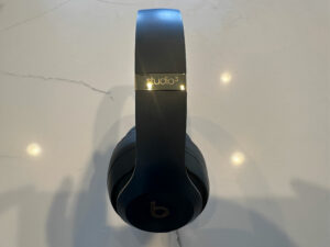 Beats by Dre Studio 3 Wireless Headphones Reviewed