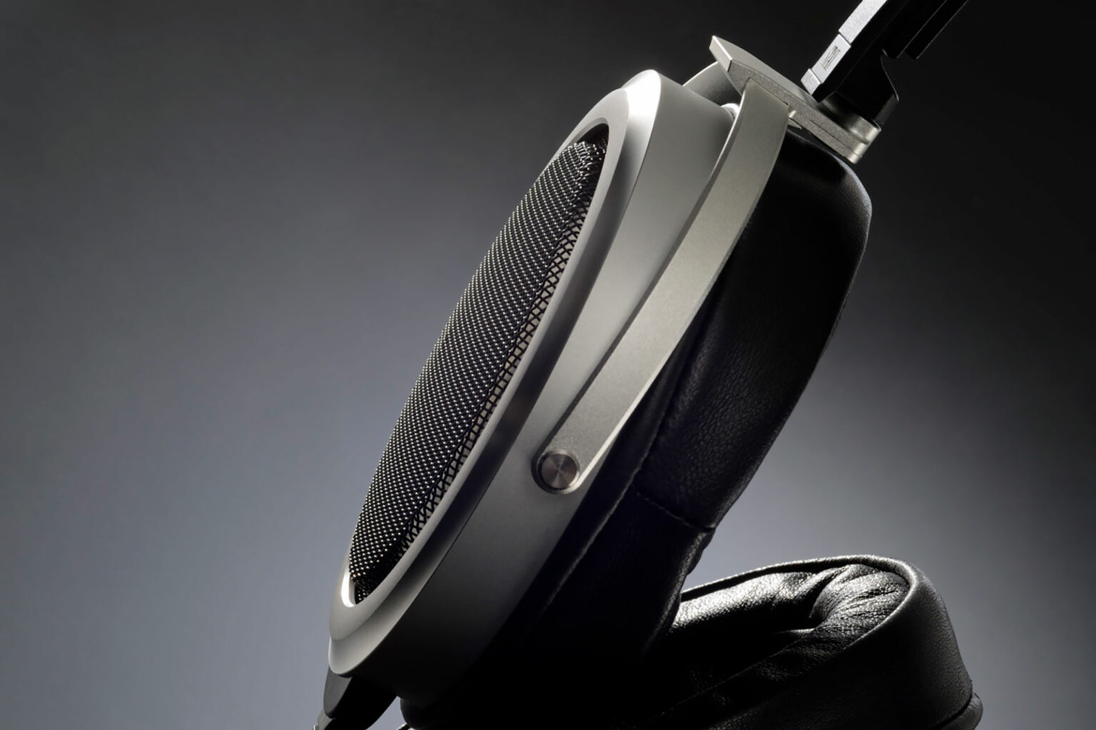 STAX SR-009 Electrostatic Headphones Reviewed