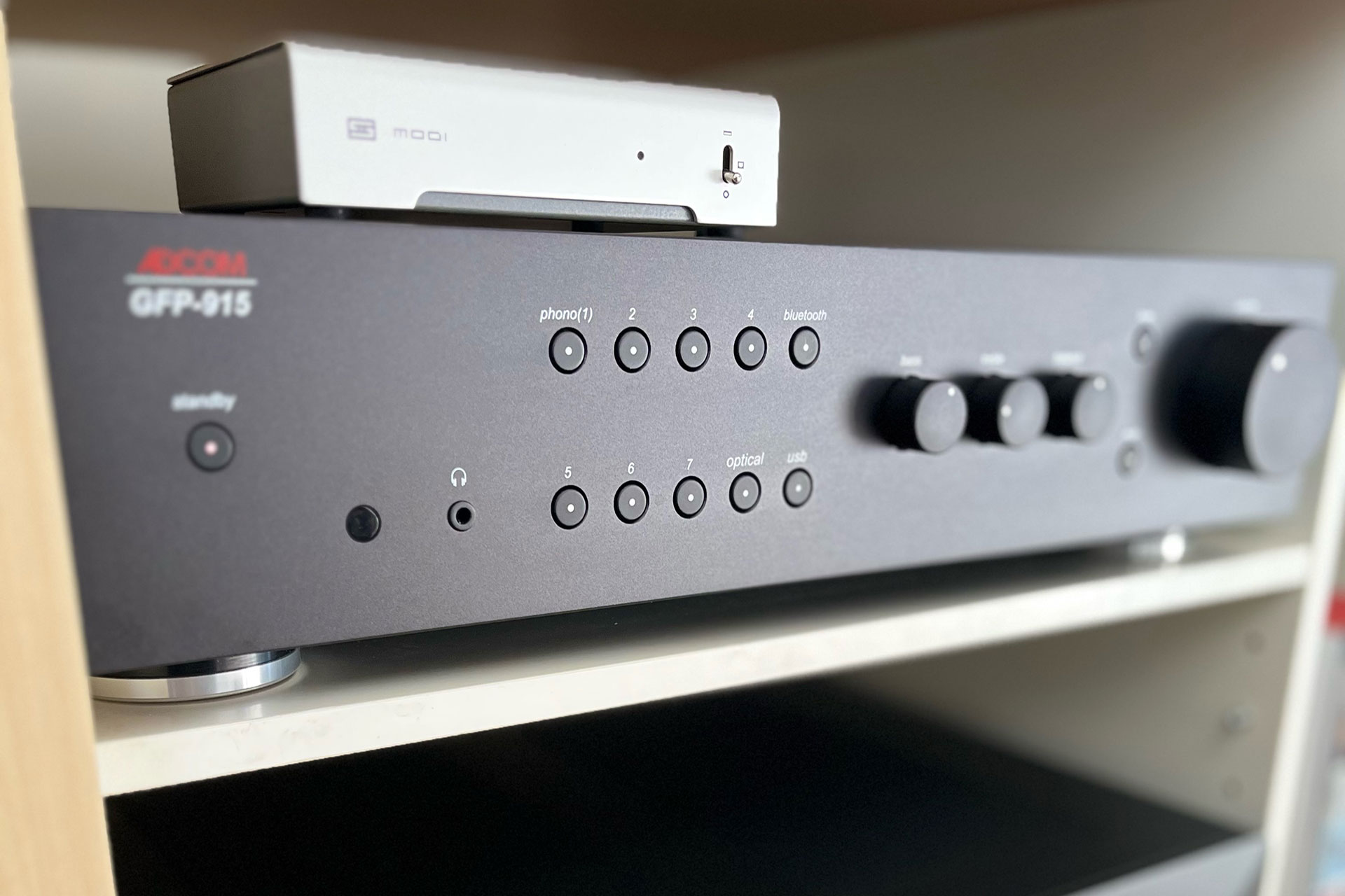 Adcom GFP-915 Stereo Preamp Reviewed