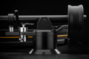 MoFi Electronics UltraDeck Audiophile Turntable Reviewed