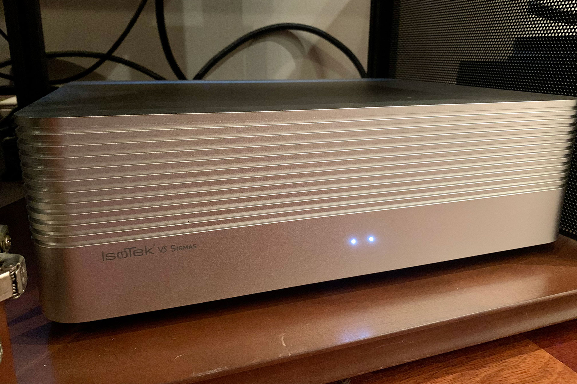 IsoTek V5 Sigma Audiophile Power Conditioner Reviewed