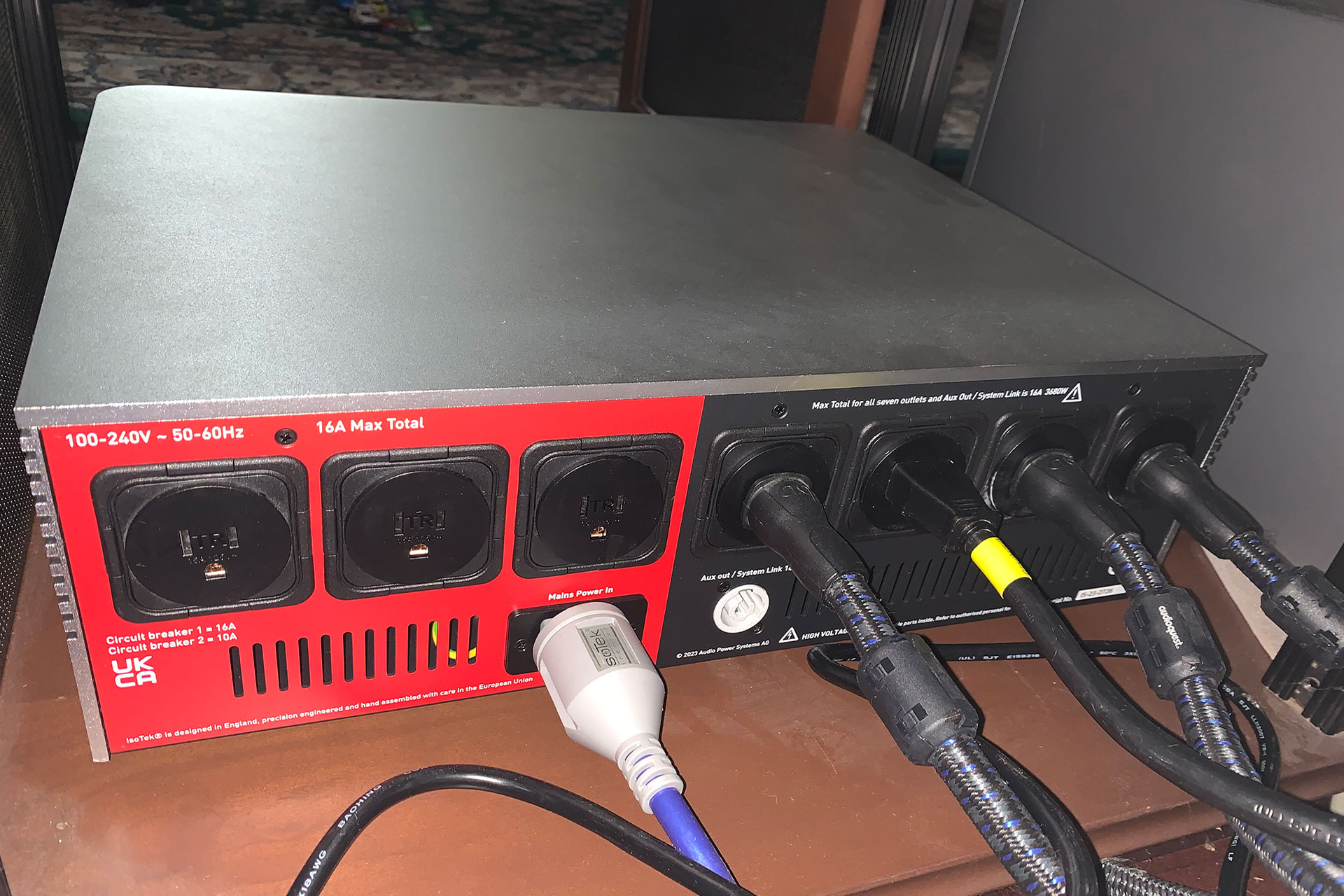 IsoTek V5 Sigma Audiophile Power Conditioner Reviewed