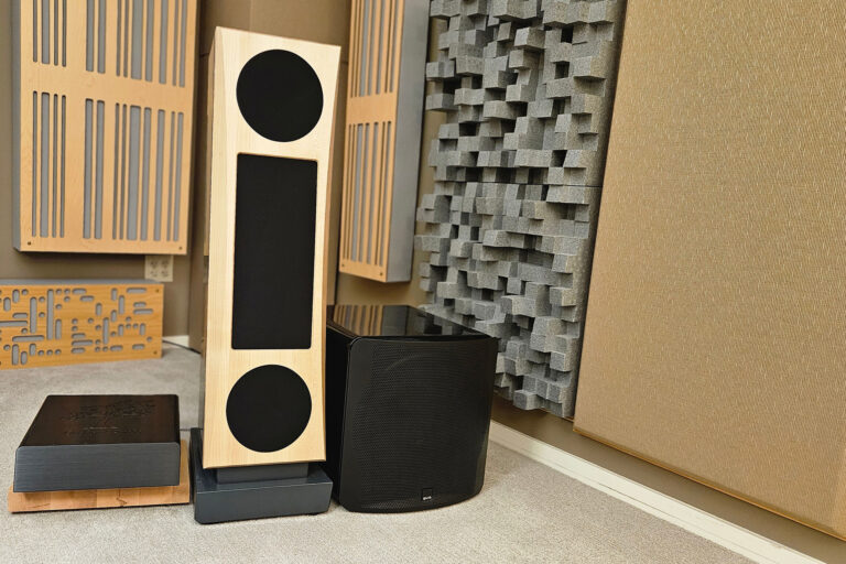 JansZen Valentina P8 Hybrid Electrostatic Speakers Reviewed