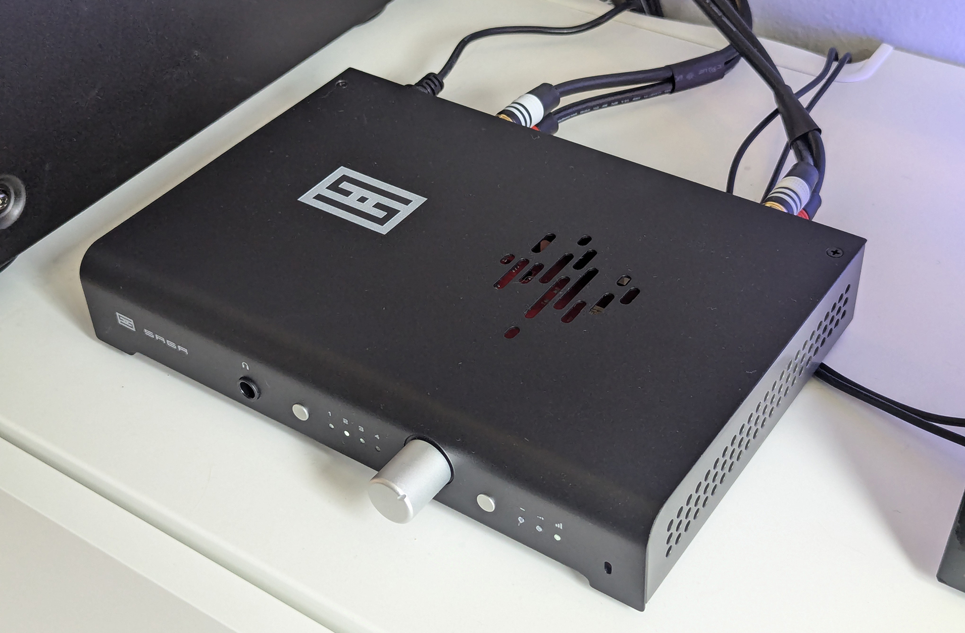 Schiit Saga 2 Audiophile Stereo Preamp Reviewed